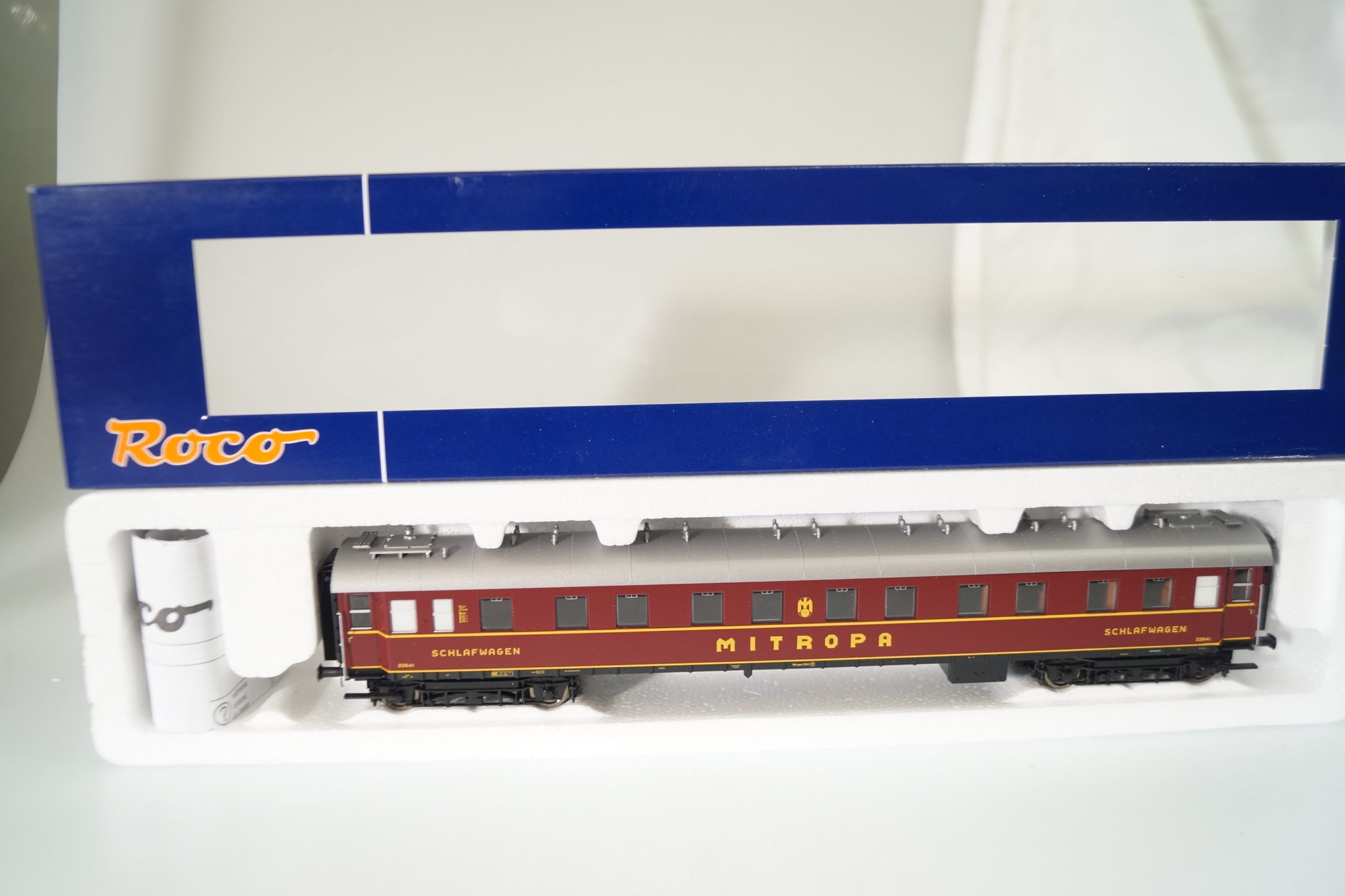 1:87 Roco 45687 Mitropa-Schlafwagen, AC-Radsätze, neu - gearontologist