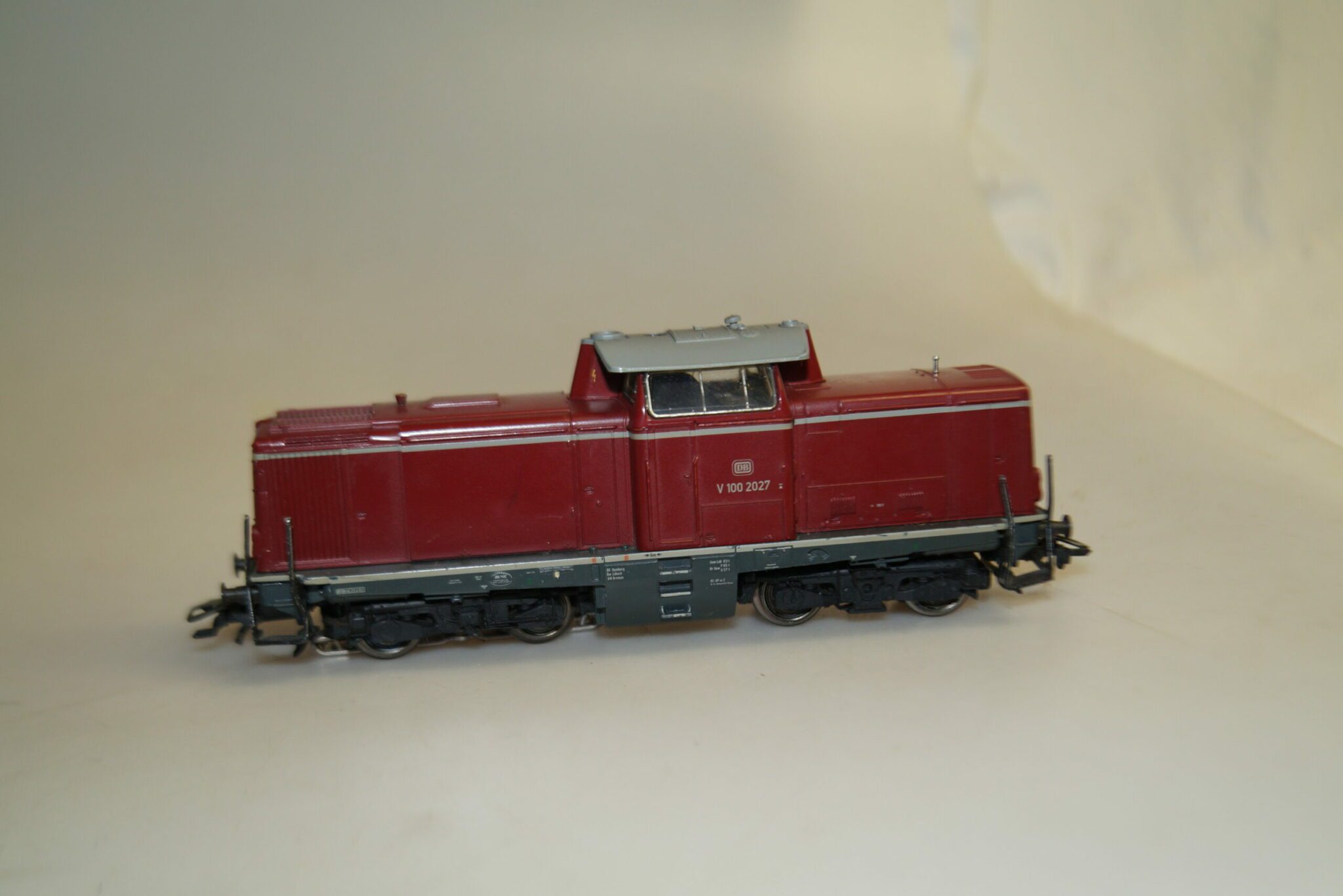 h0 Märklin 37615 Diesellok 260 423-9, gut - gearontologist