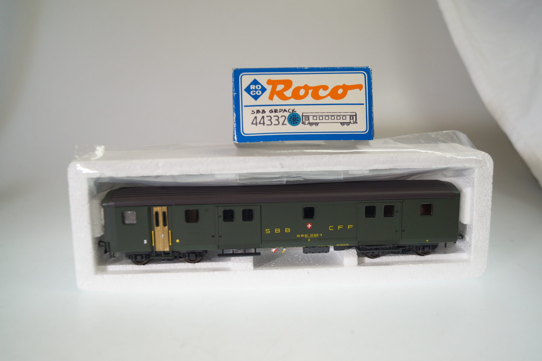 AC-Achsen! ROCO 44332 Gepäckwagen SBB, neuw./ovp - gearontologist