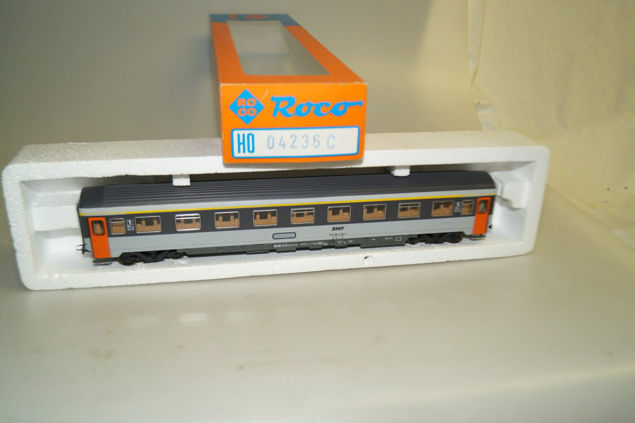 H0 4236C Roco Eurofima SNCF 1.Kl., TOP/OVP - gearontologist