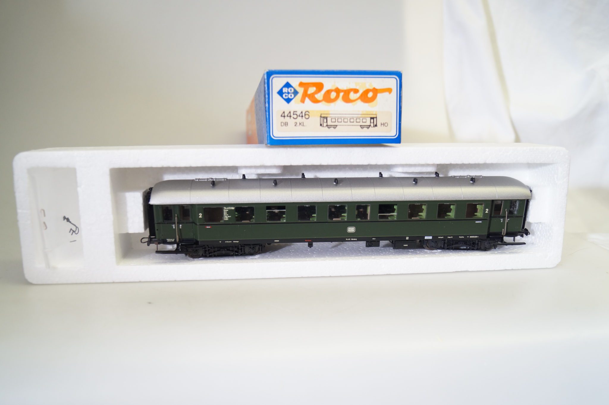 H0 Roco: 44546 Schnellzugwagen 2.Kl., top/ovp - gearontologist