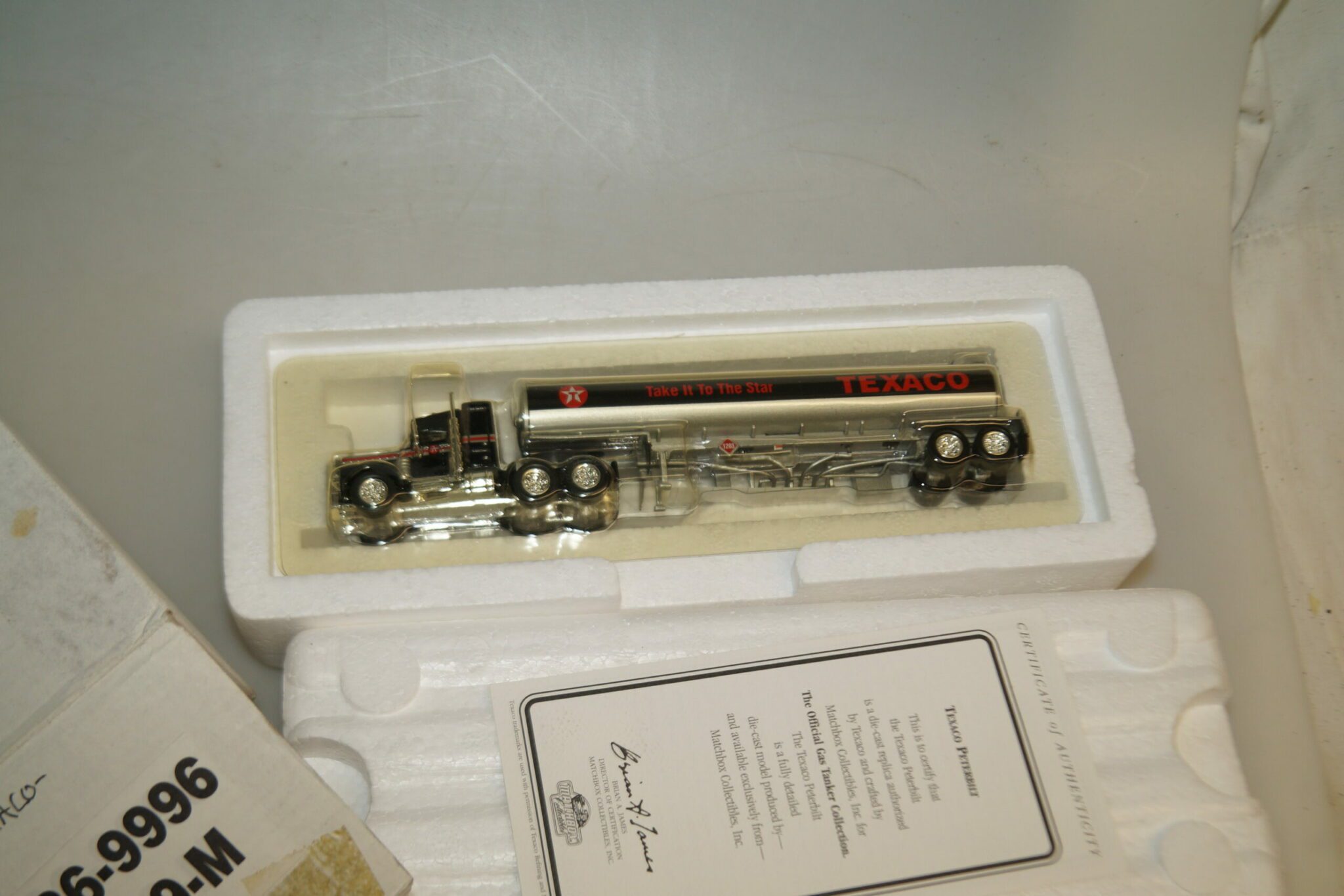 1:100 Matchbox CCY09-M Peterbilt Sz Texaco, neuw./ovp - gearontologist