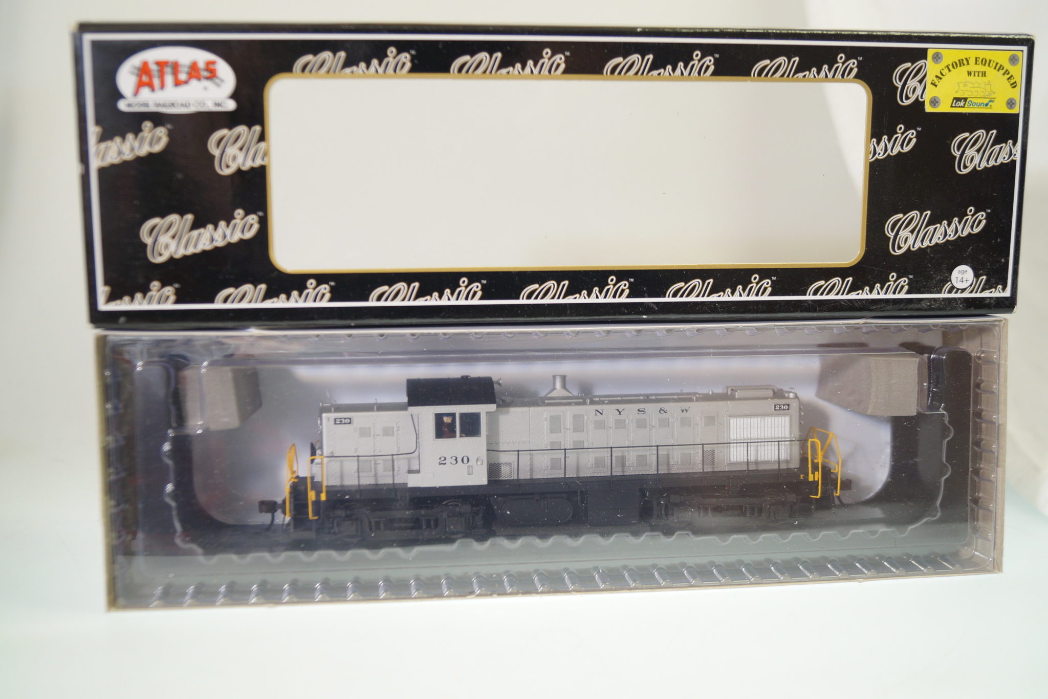 H0: Atlas Diesellok NYS&W 230, neuw./ovp - gearontologist