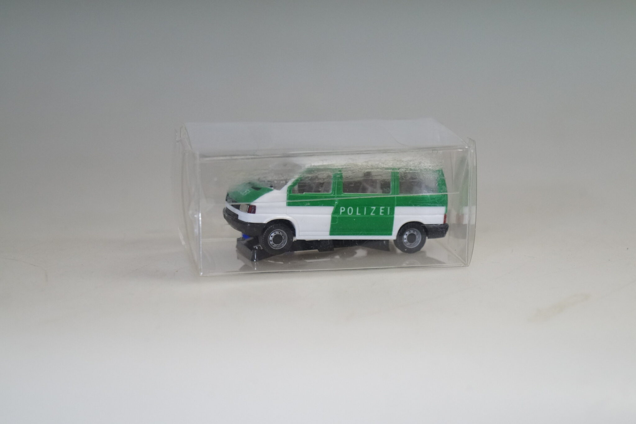 1:87 Herpa 041874 VW T4 'POLIZEI' – neuw./Teil-Vp - gearontologist