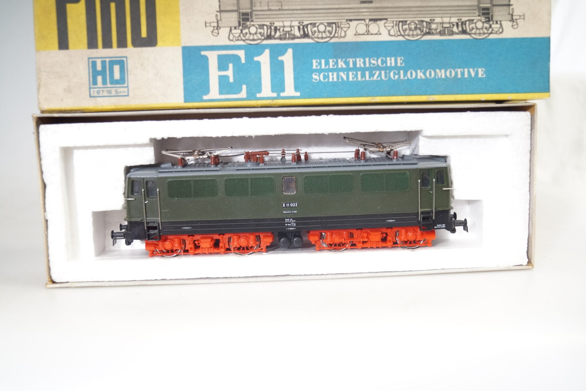 h0 Piko E-Lok E11, top/ovp - gearontologist