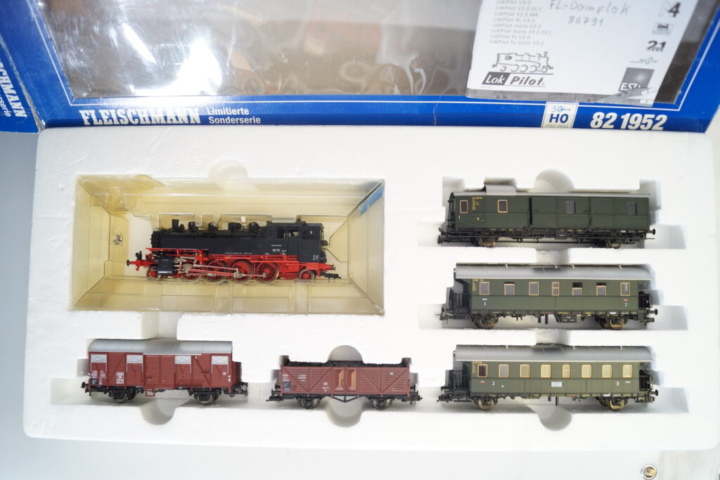 H0 Fleischmann 82 1952 Jubiläumszug, ovp/ESU Lok-Pilot - gearontologist