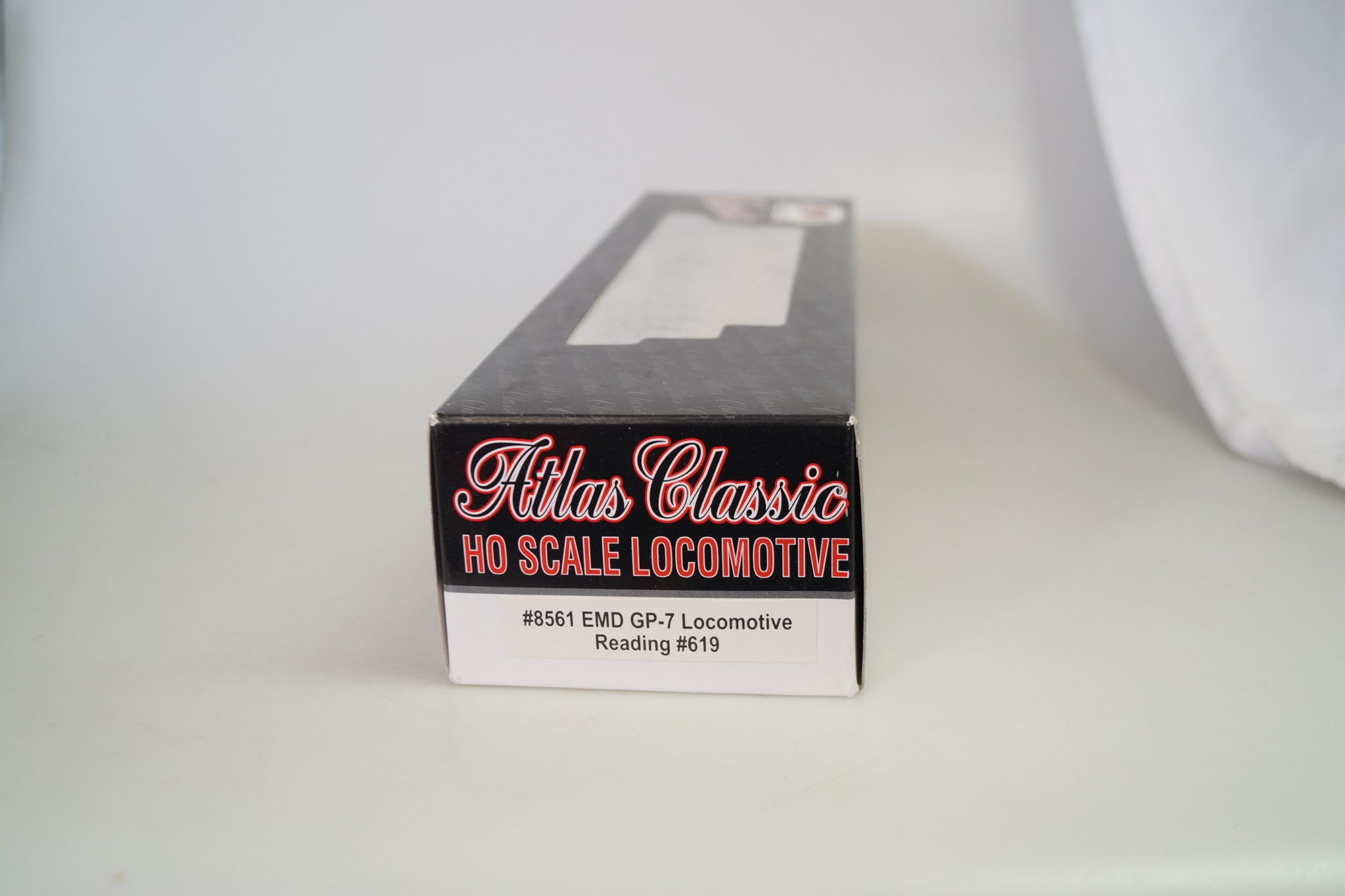 H0: 8561 Atlas Classic US-Diesellok EMD GP-7 Reading #619, neuw./ovp - gearontologist