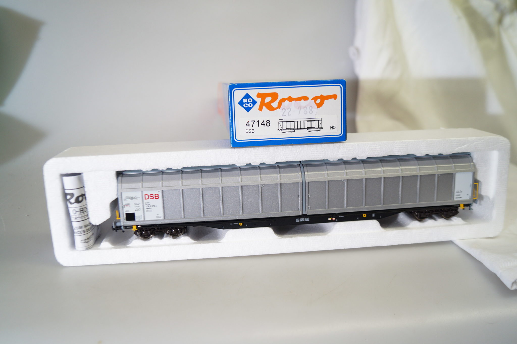 Spur H0 ROCO: 47148 Schiebewandwagen Habbillns DSB, top/ovp ...