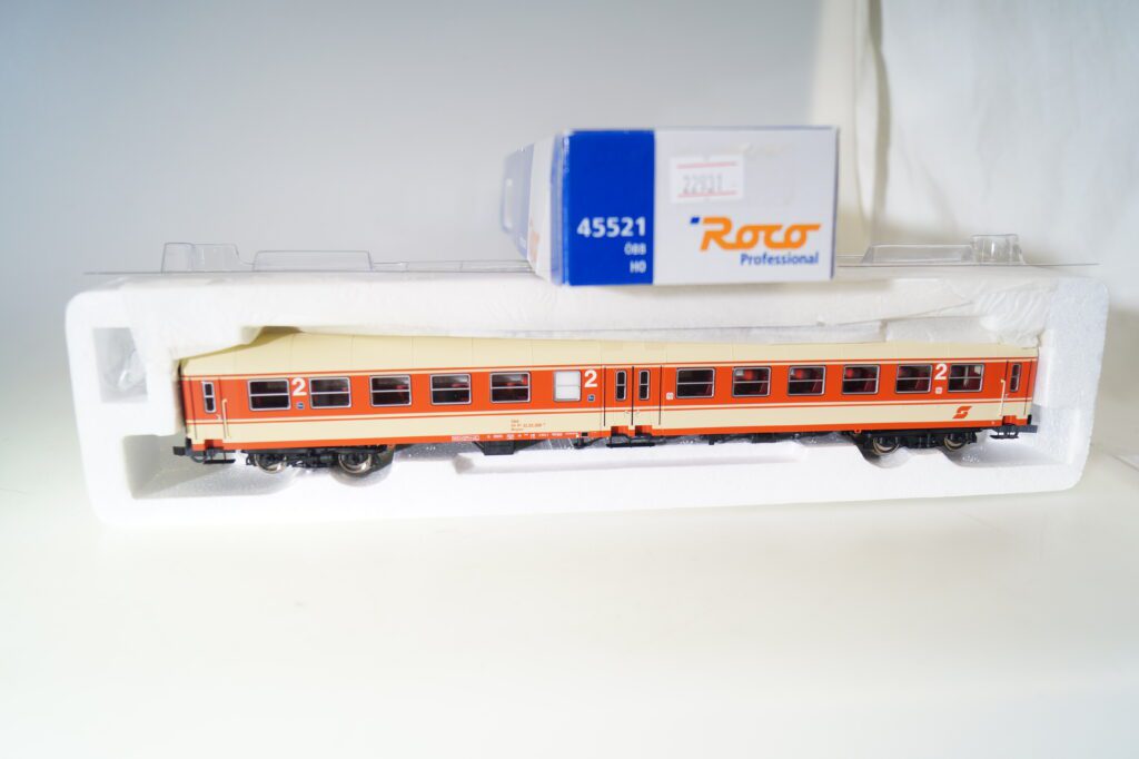 h0 Roco 44521 Mitteleinstiegswagen ÖBB 2.Kl., neuw./ovp - gearontologist