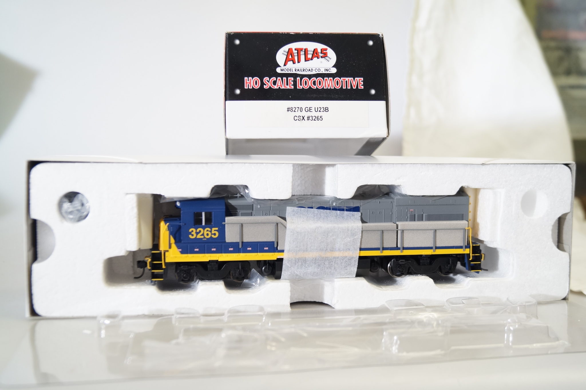 h0: Atlas 8270 US-Diesellok GE U23B CSX #3265, neuw./ovp - gearontologist