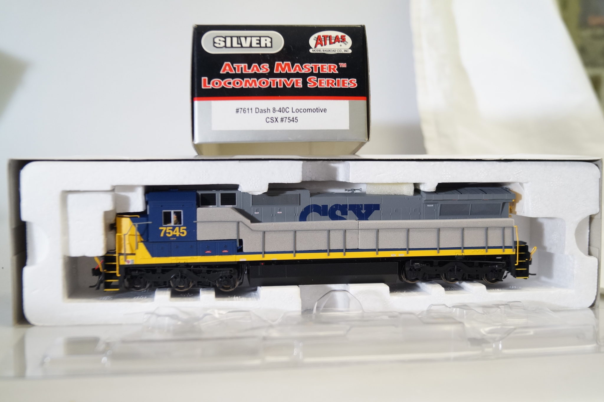 h0: Atlas 7611 US-Diesellok Dash 8-40C CSX #7545, neuw./ovp/DCC ready ...