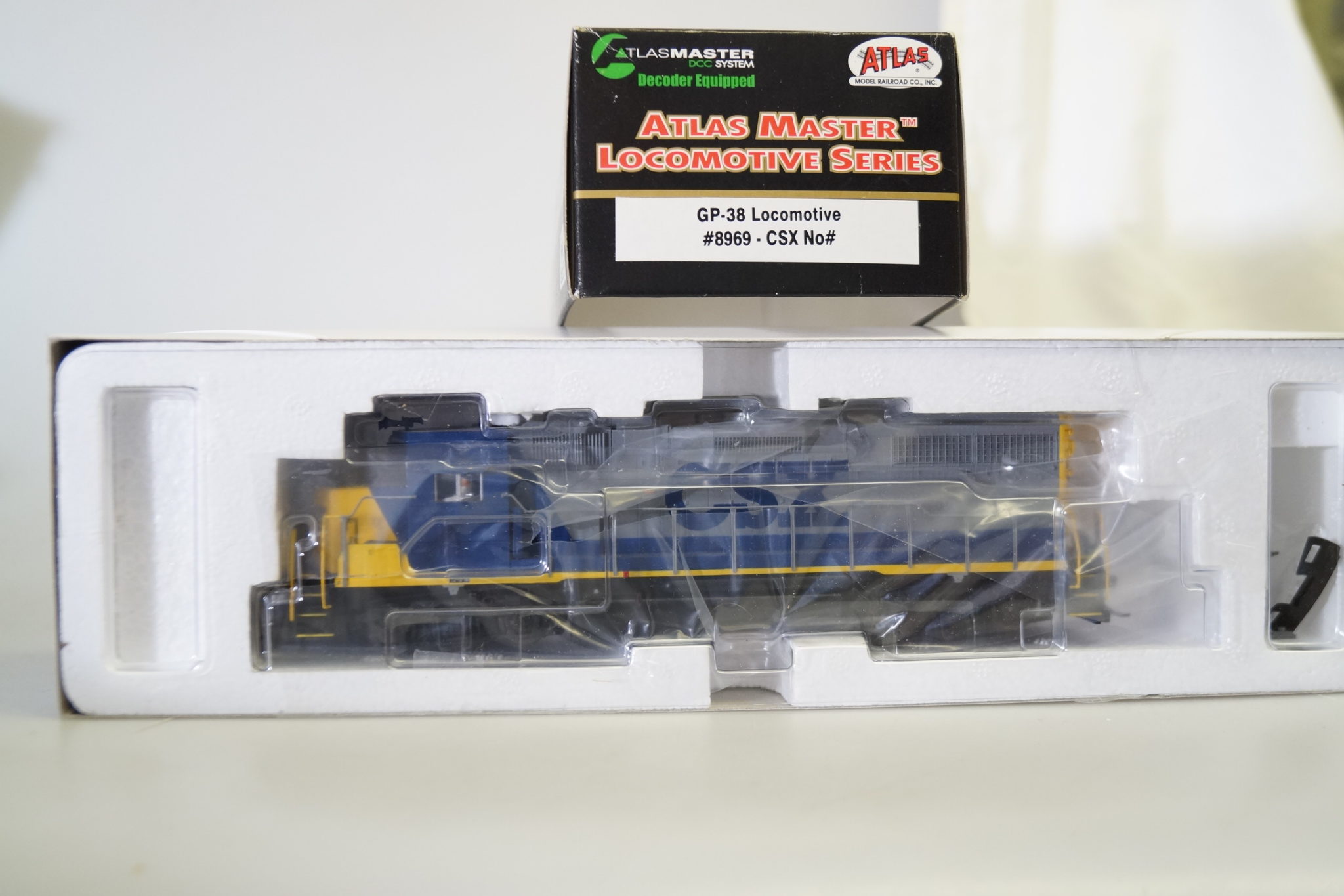 h0: Atlas Master 8969 US-Diesellok GP-38 CSX, neuw./ovp/DCC ...