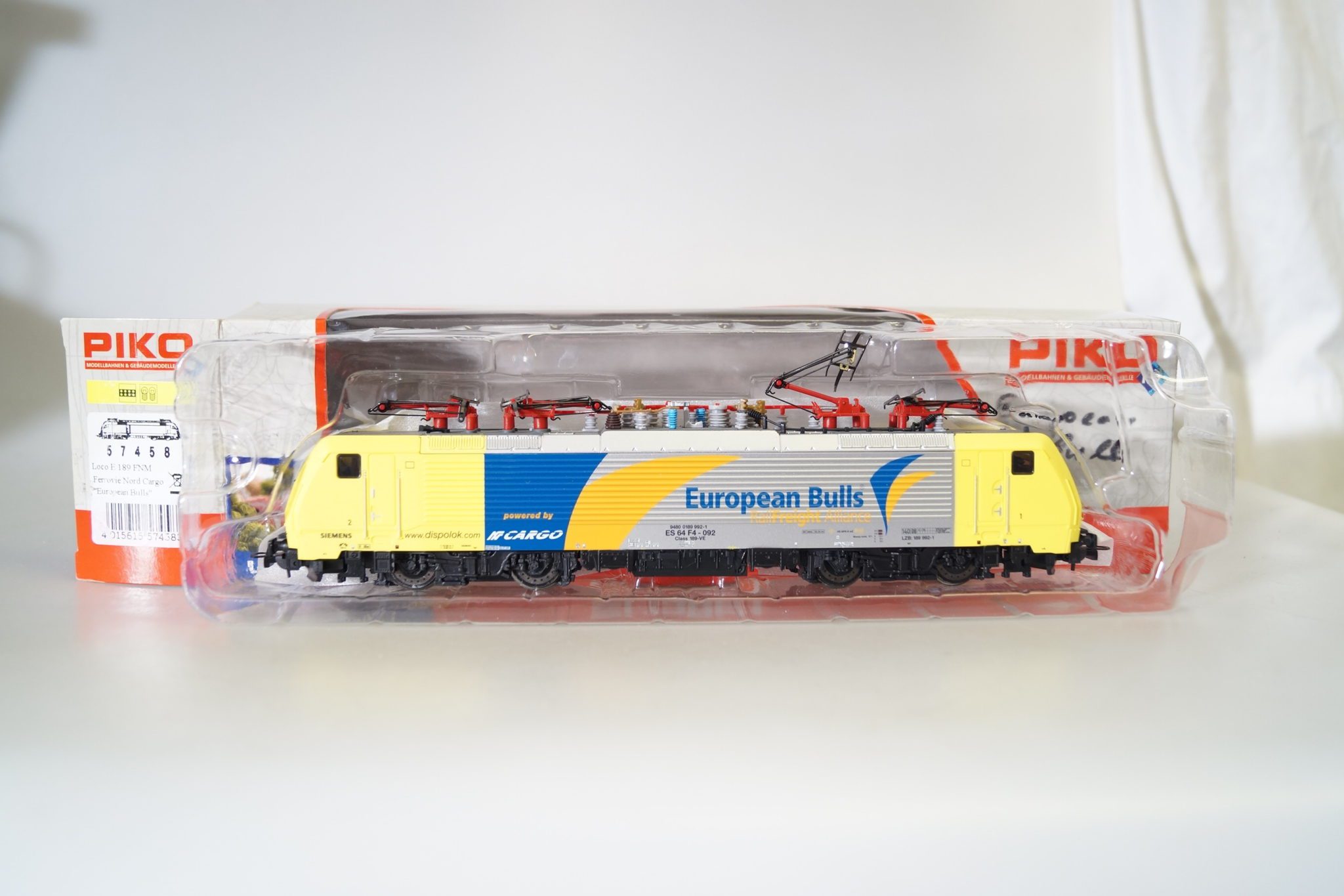 h0 Piko 57458 E-Lok E189 European Bulls, top/ovp/DSS/Mangel ...