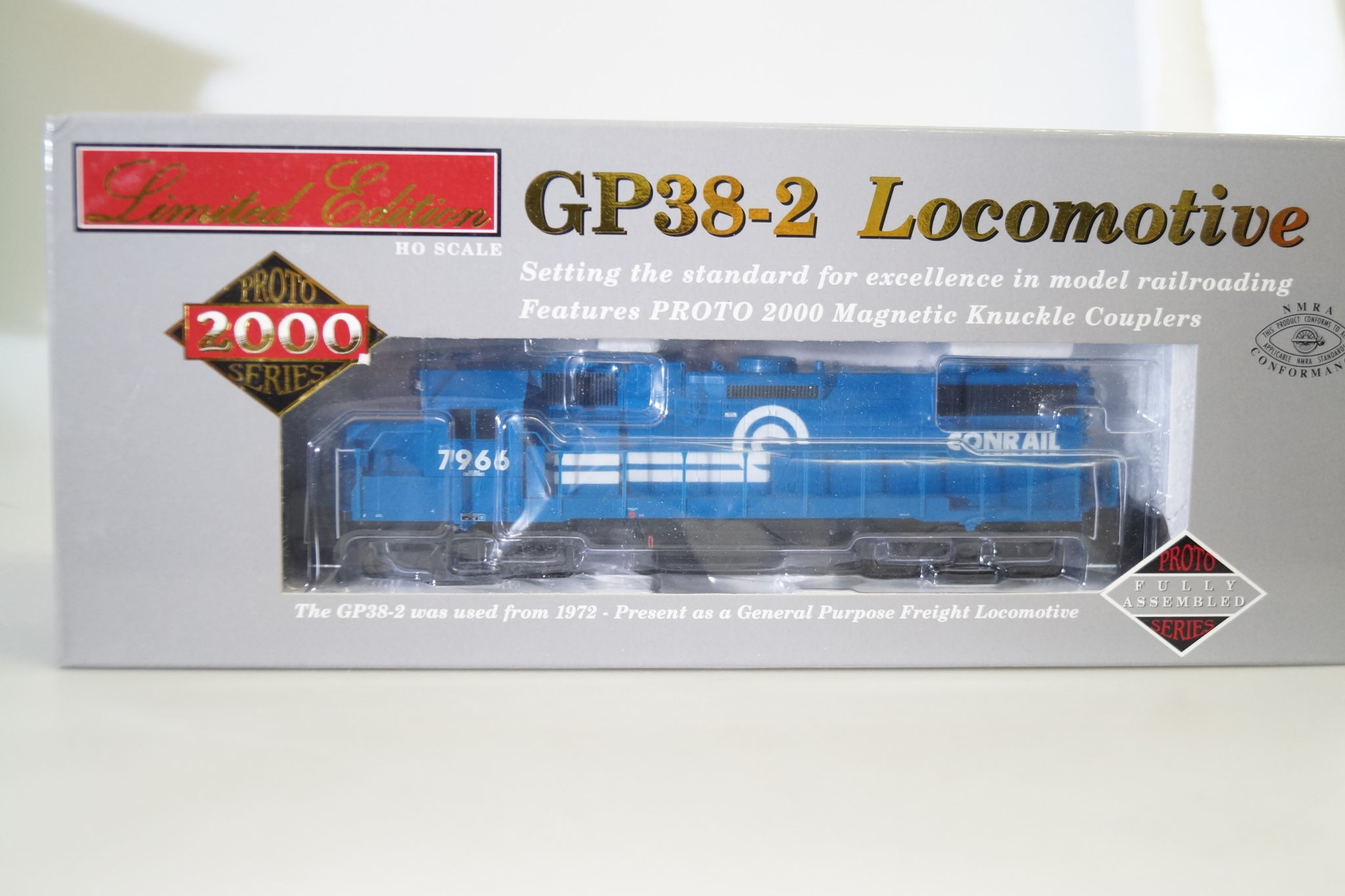 h0: 30780 Proto 2000 US-Lok GP-38-2 Conrail #7966, neuw./ovp ...