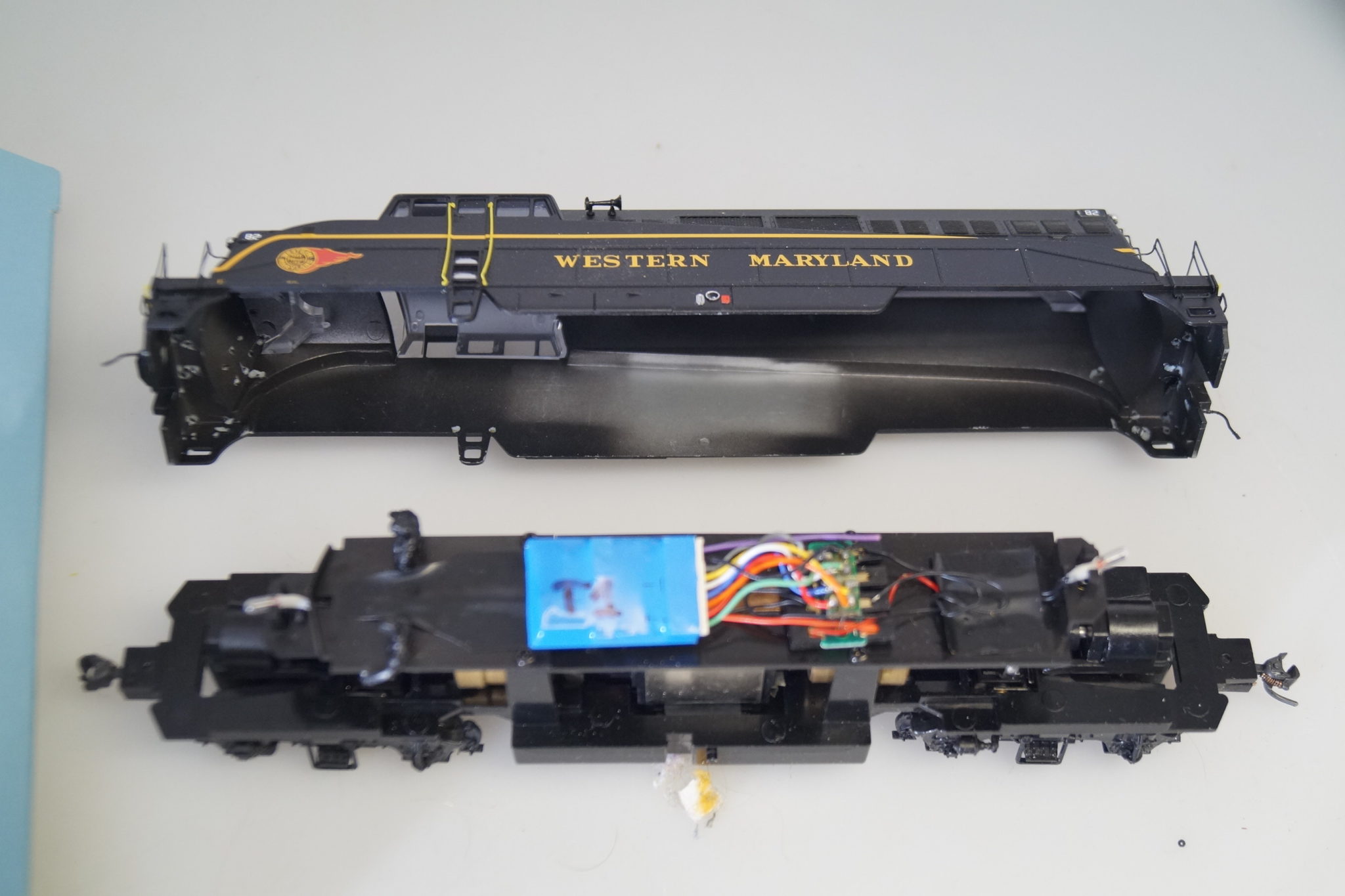 H0 30199 Proto 2000 US-Lok BL2 Western Maryland #82, top/ovp+decoder ...