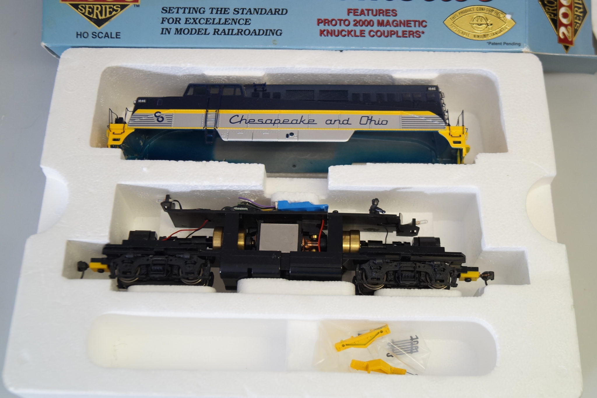H0 30192 Proto 2000 US-Lok BL2 Chesapeake&Ohio #1846, top/ovp+decoder - gearontologist