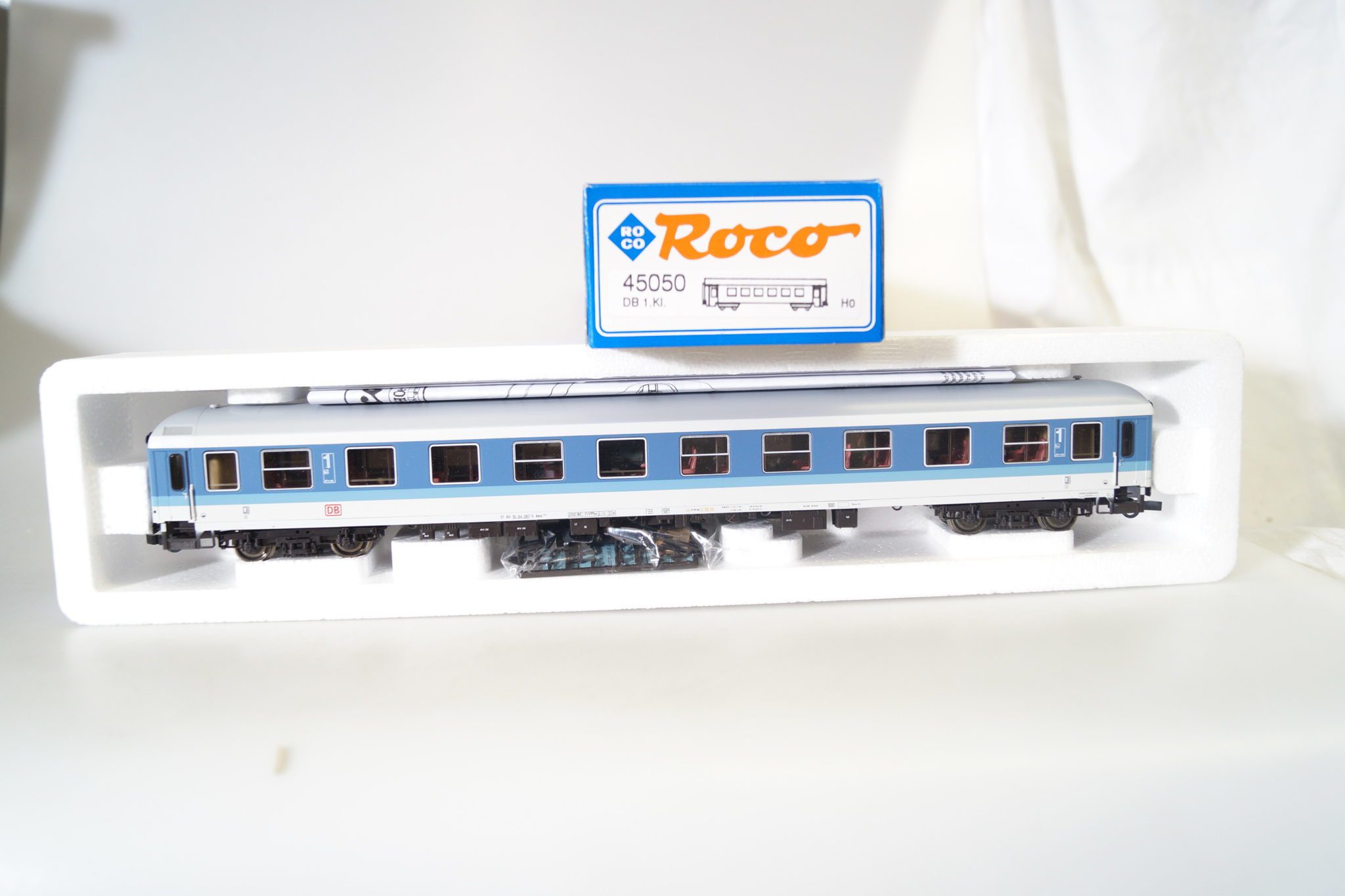 Roco H0: 45050 InterRegio-Wagen Aimz. 1.Kl., neuw./ovp/AC-Achsen/Bel ...