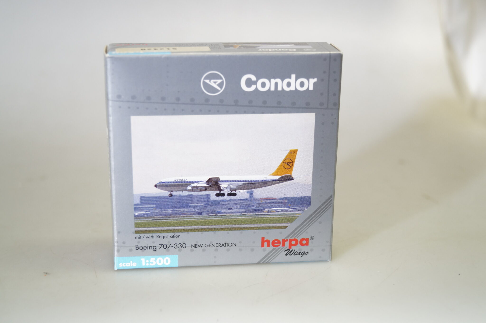1:500 Herpa Wings 512428 Condor Boeing 707-330 New Generation, neuw ...