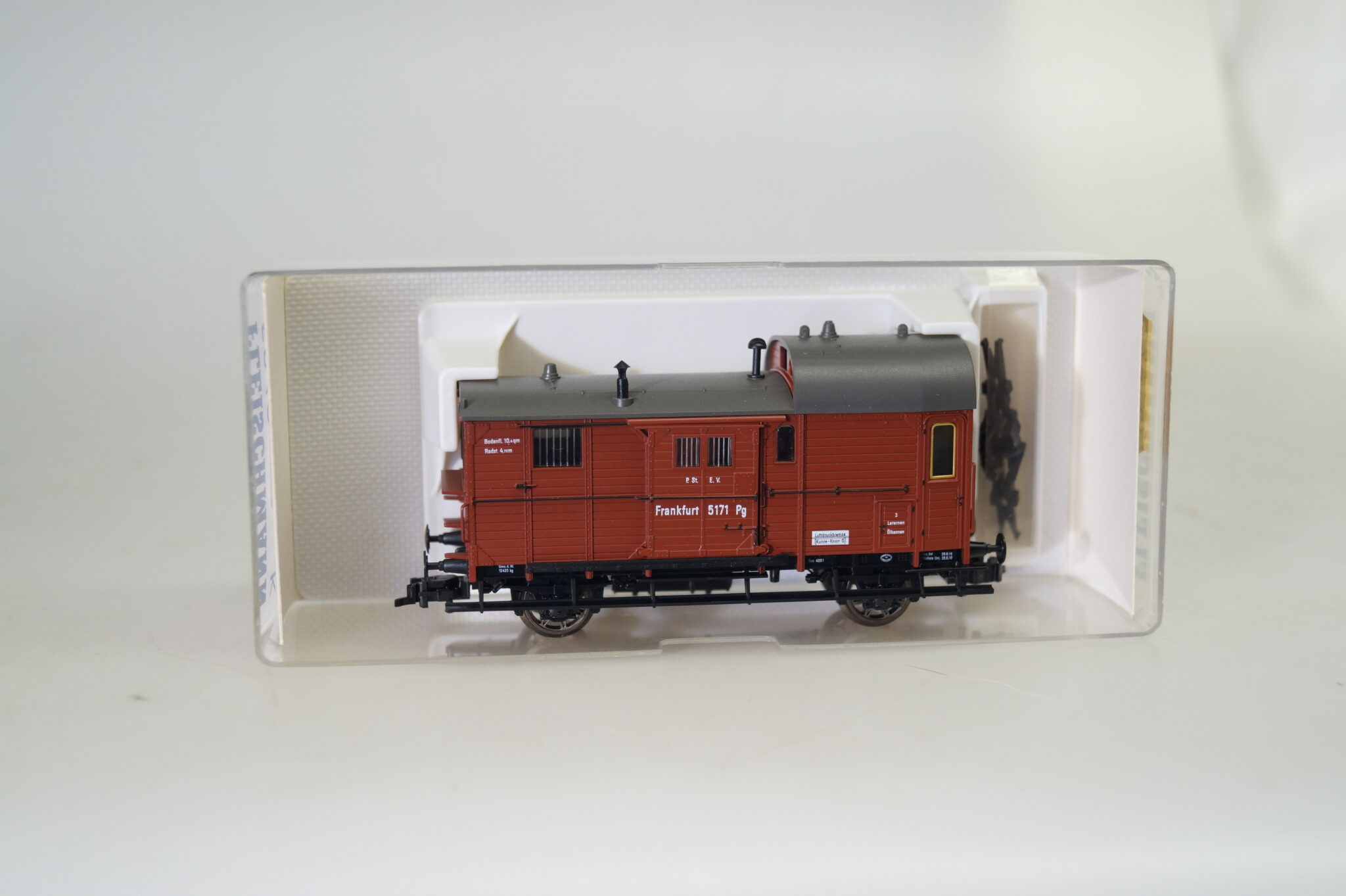 H0 Fleischmann 5840K KPEV 'GÜTERZUG-BEGLEITWAGEN', TOP/OVP - gearontologist