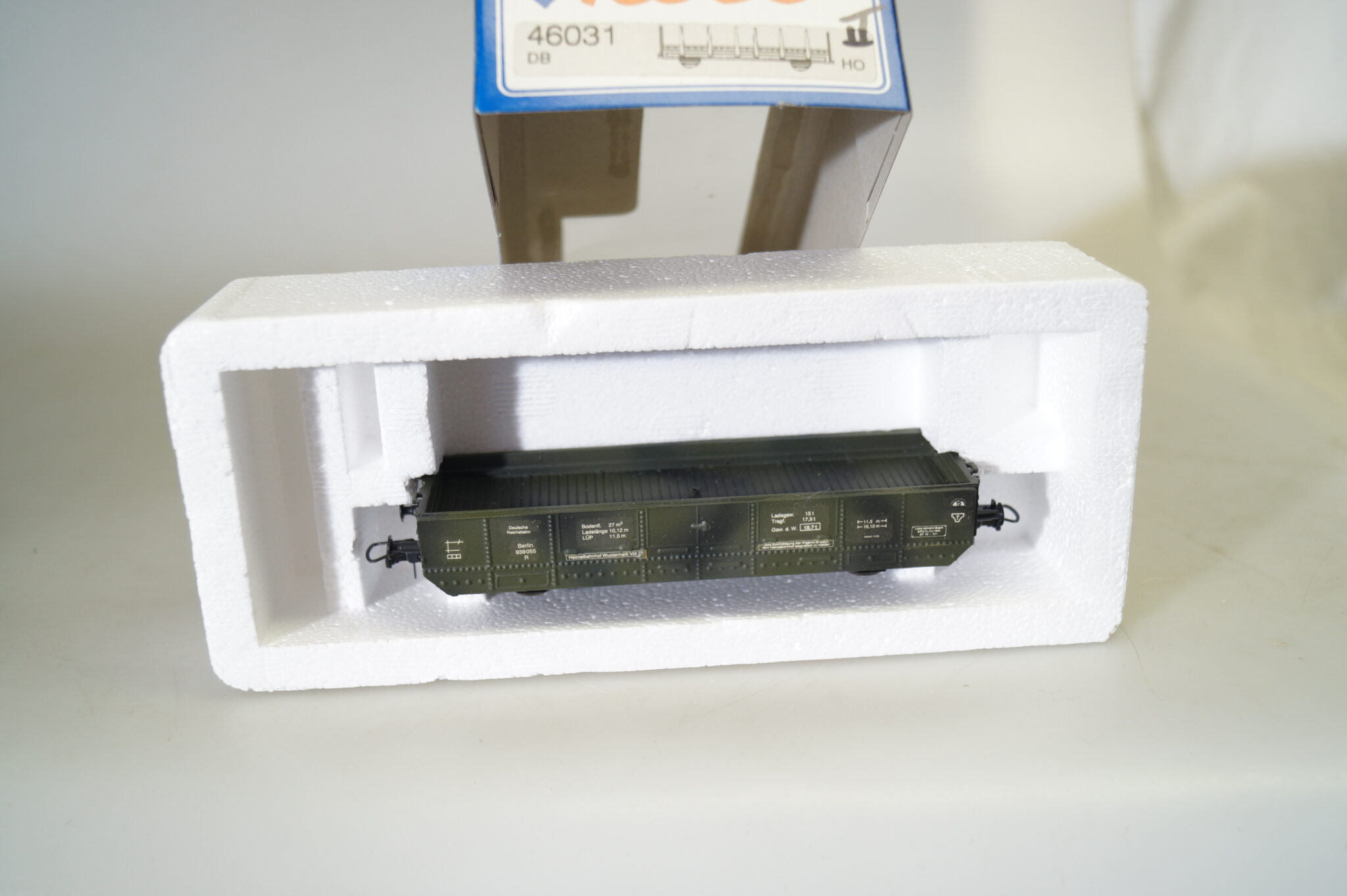 H0 Roco 46031 Niederbordwagen tarnfarben, top/ovp/gesupert - gearontologist