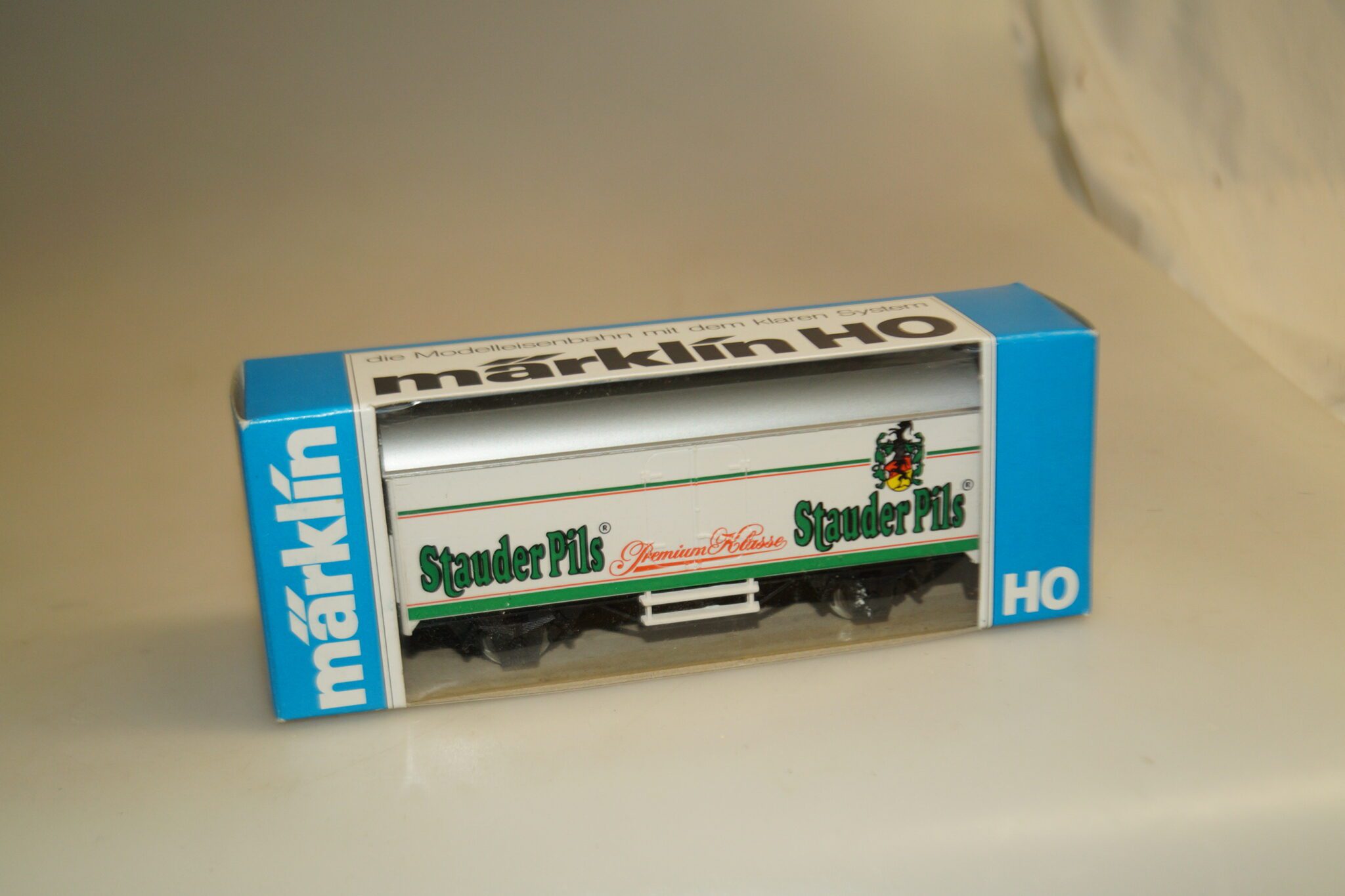 H0: Märklin (4415) Bierwagen Stauder Pils, neuw./ovp - gearontologist