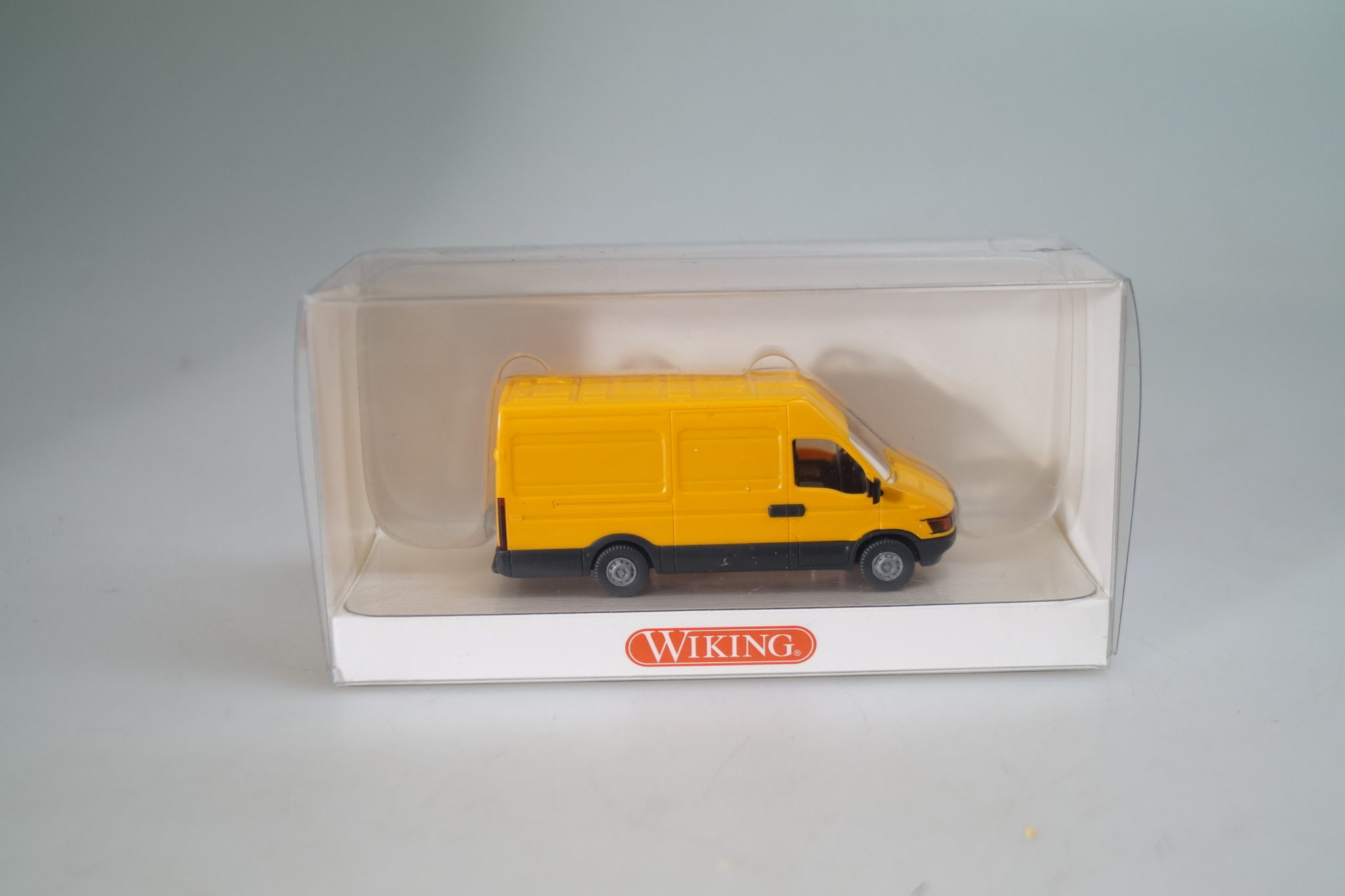 1:87 Wiking 286 03 27 Iveco Daily gelb, neu – gearontologist