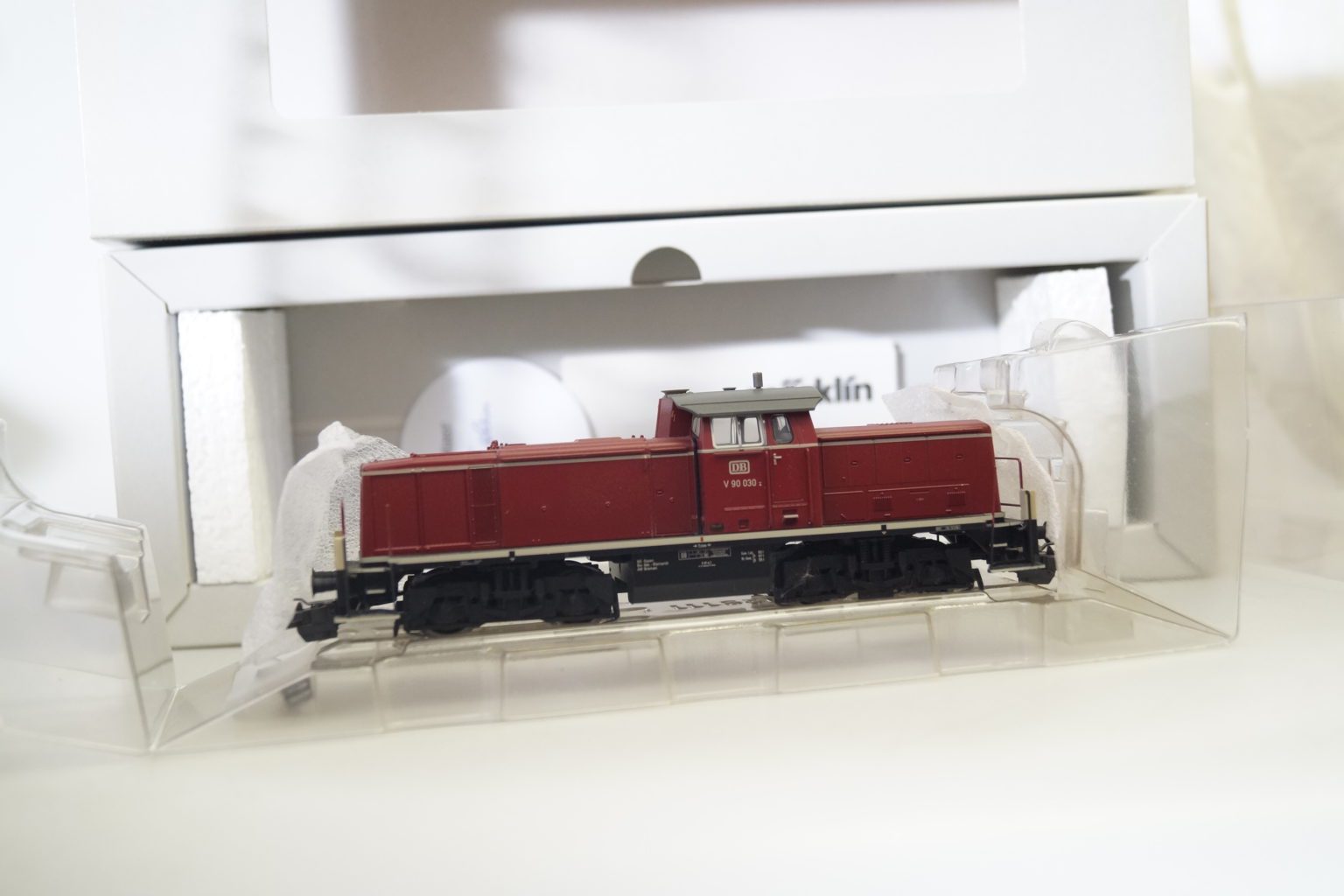 h0 Märklin 37903 Diesellok V90, top/ovp/mfx dig. - gearontologist