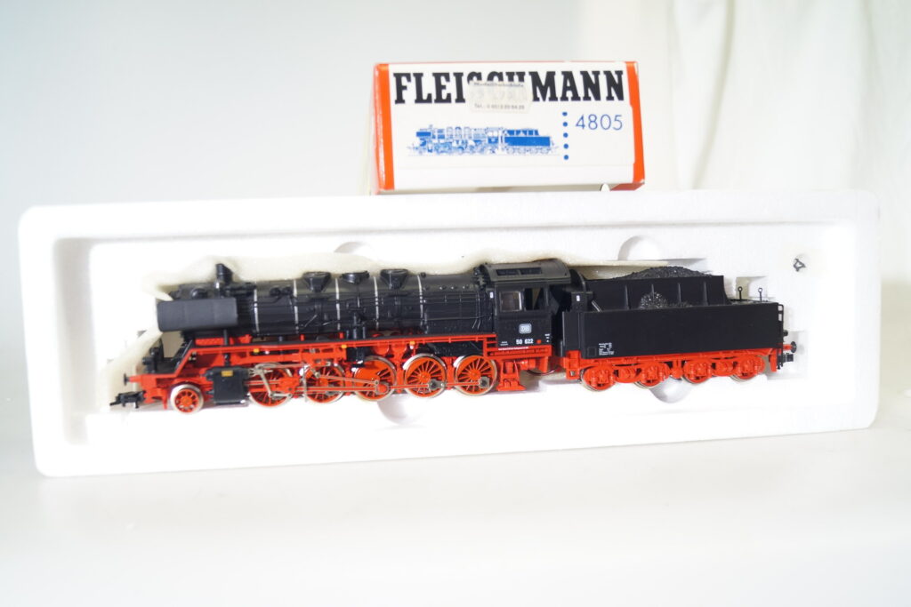 H0: Fleischmann 4805 Dampflok BR 50 622, TOP/OVP - gearontologist