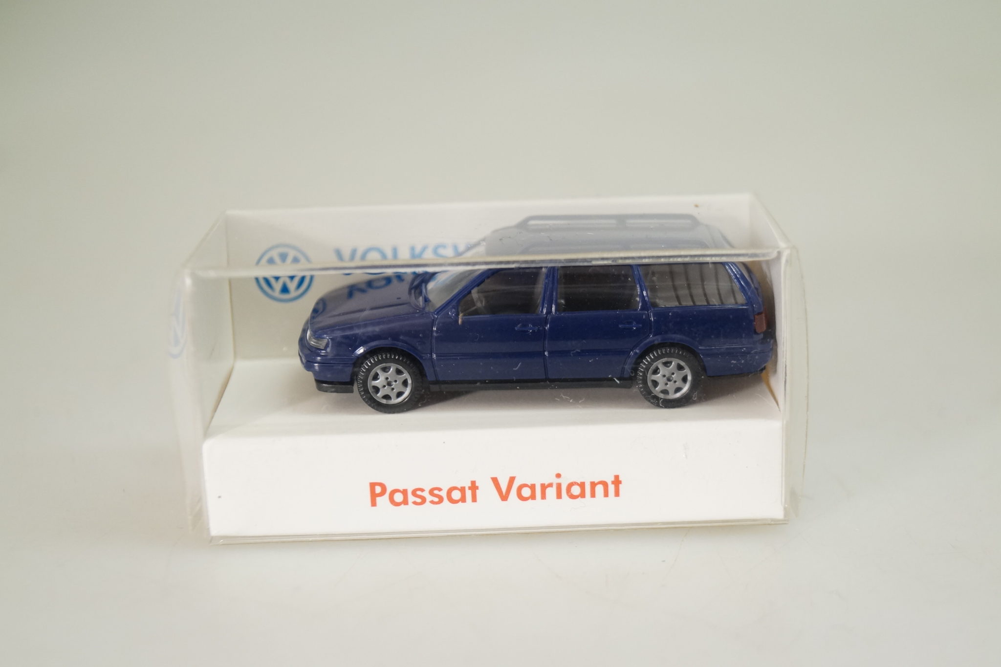 1:87 Wiking Somo Passat Variant blau, neu – gearontologist