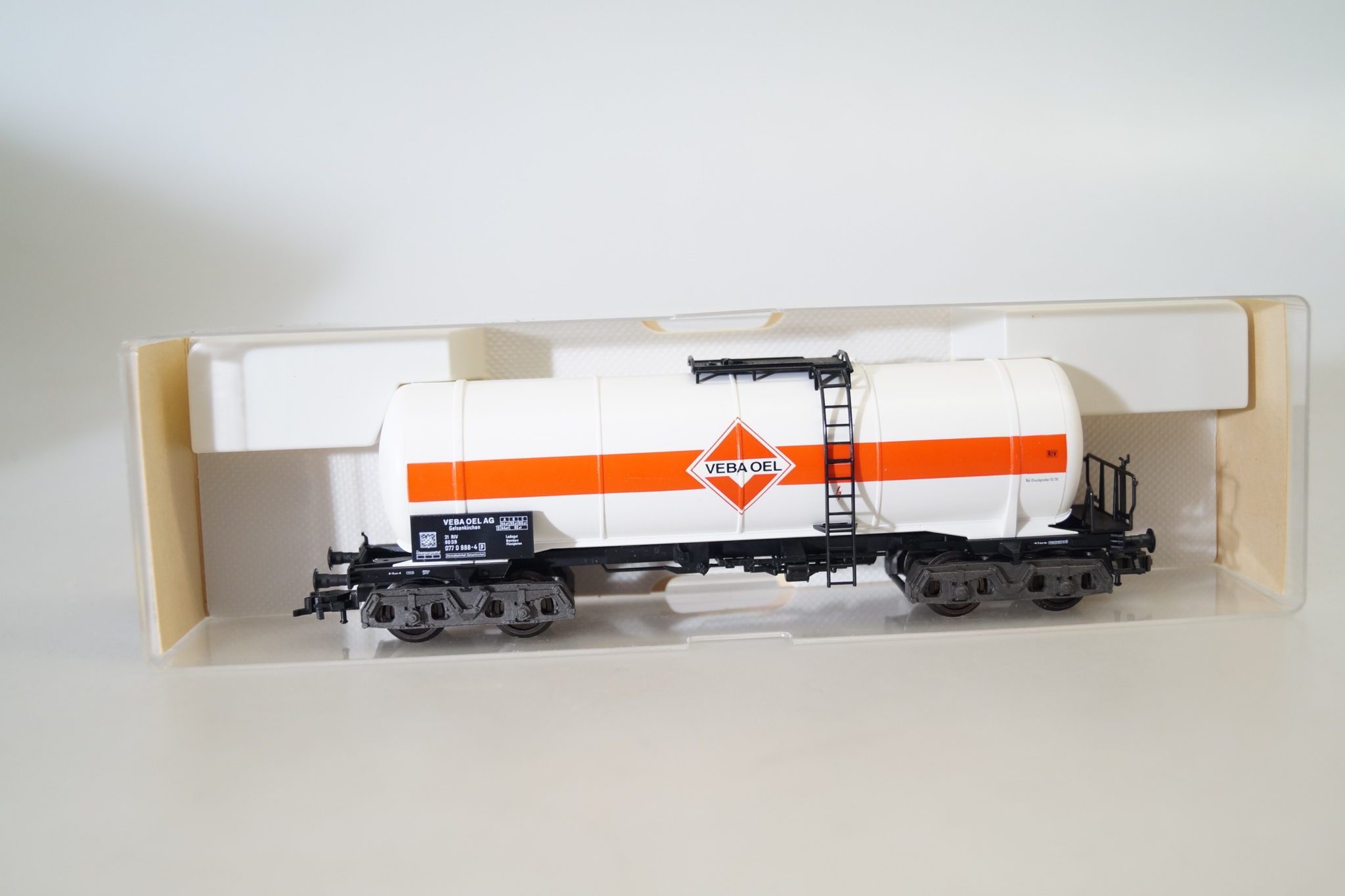 H0 Fleischmann 93 5476K Kesselwagen Veba Oel, neuw./ovp - gearontologist