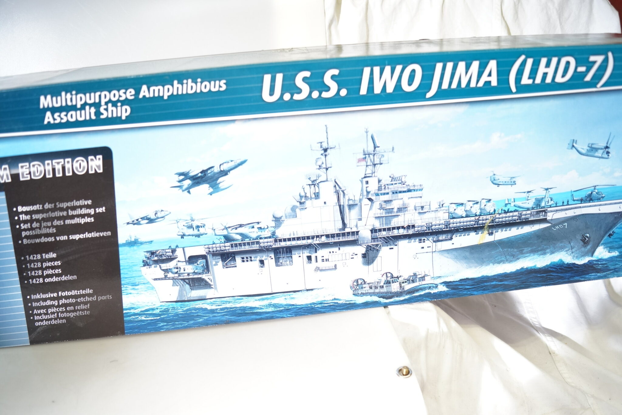 1:350 Revell 05109 USS Iwo Jima (LHD-7), neu/ovp – gearontologist