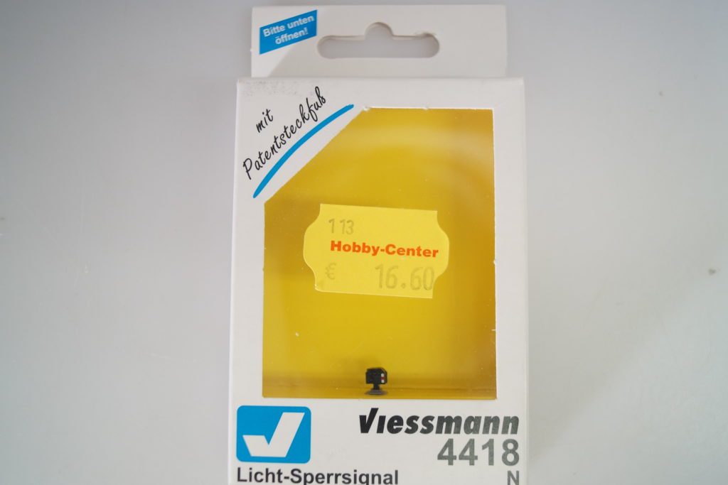 Spur N: Viessmann 4418 Licht-Sperrsignal nieder, neu - gearontologist