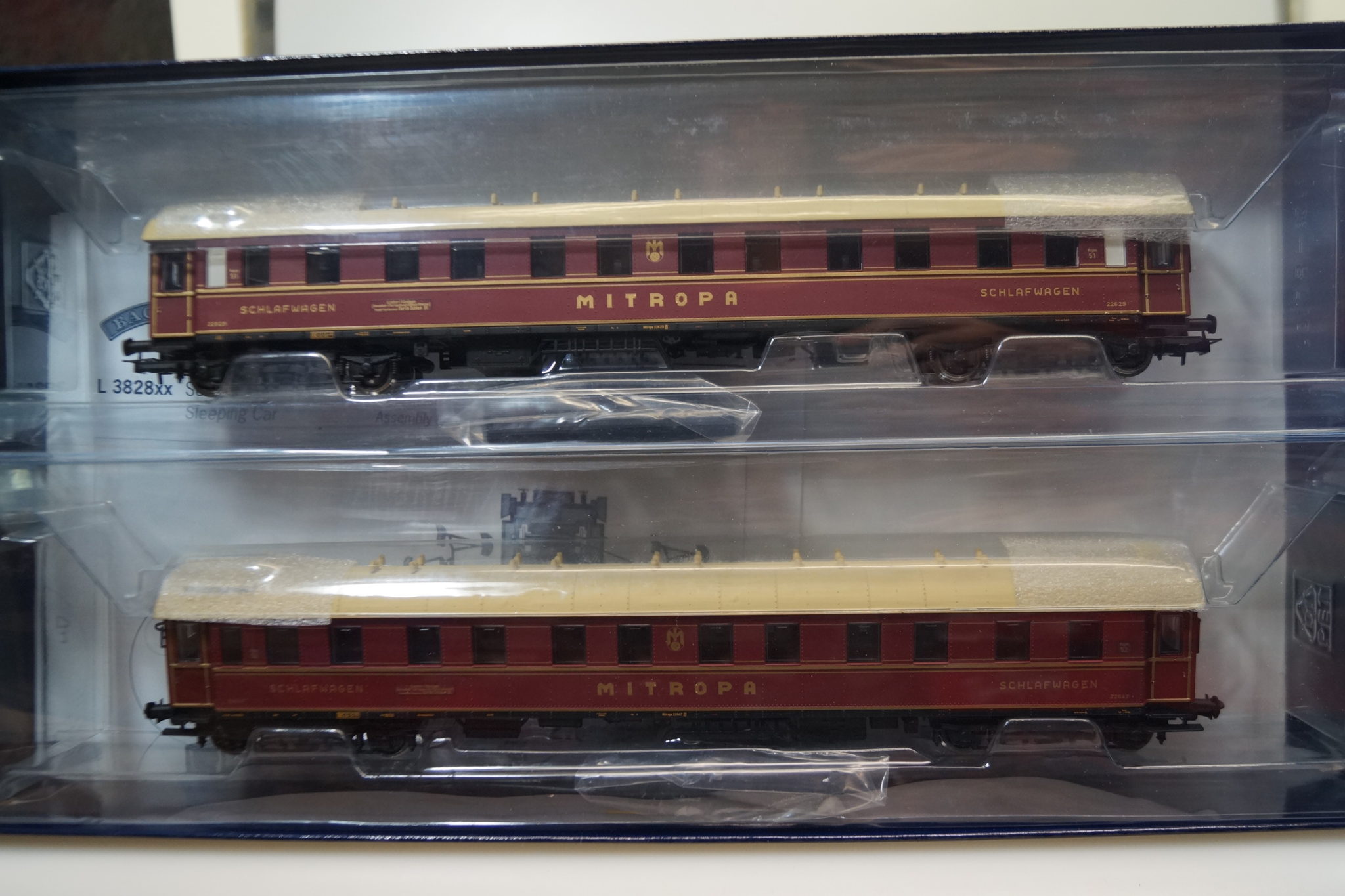 Liliput h0: L382803 Schlafwagen-Set 'Mitropa', top/oVP - gearontologist