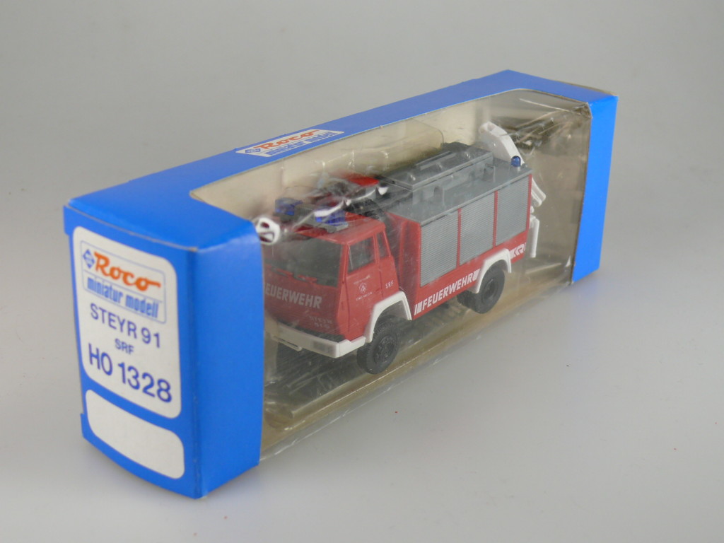 Roco h0: 1328 STEYR 91 SRF 'FEUERWEHR' - NEU - gearontologist