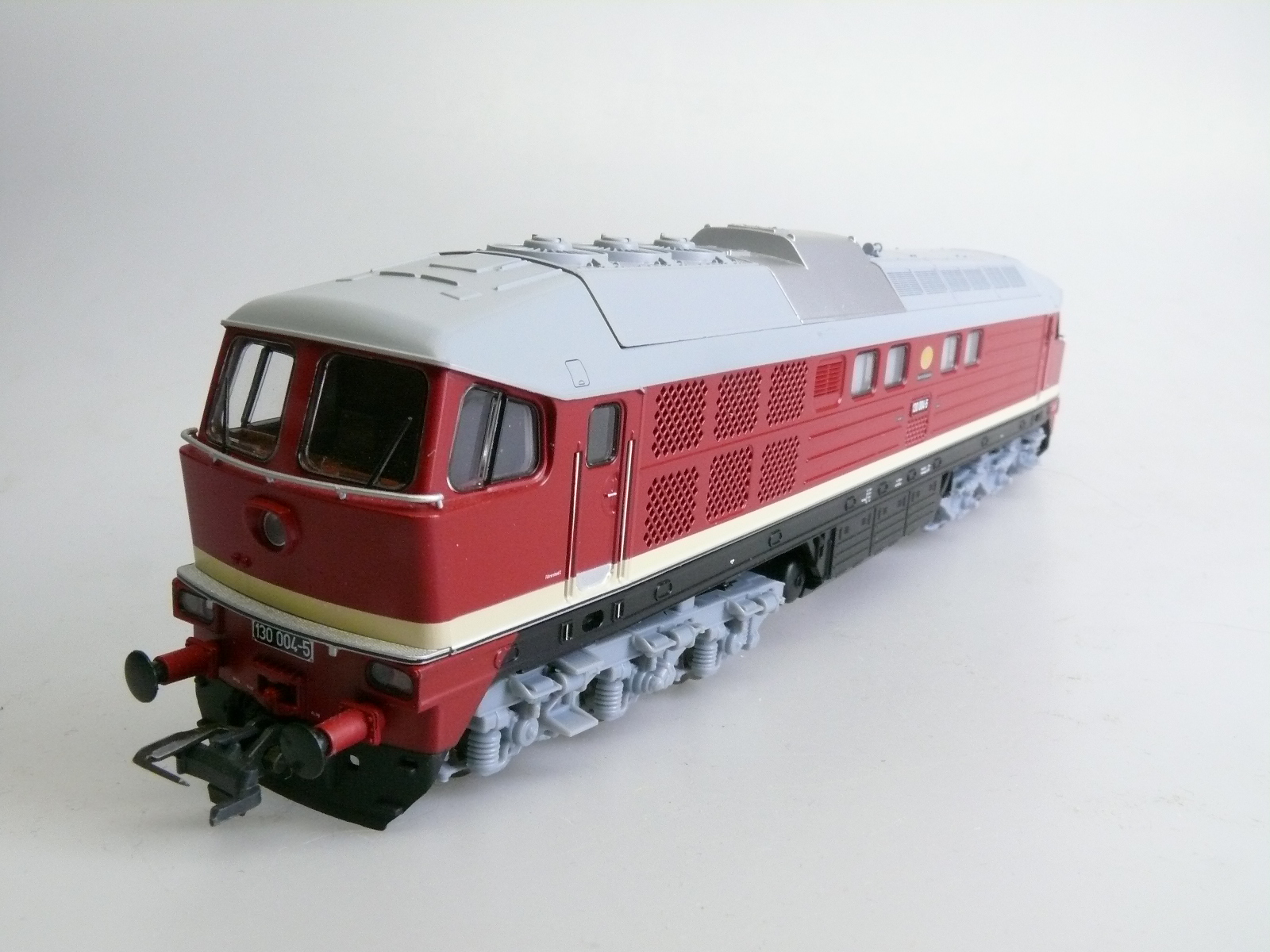 Spur H0 PIKO: 59740 DIESELLOK BR 130, TOP/ovp – gearontologist
