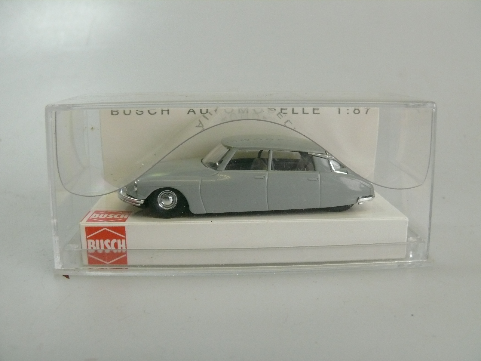 BUSCH 48000 1/87 CITROEN DS ‚GRAU‘, neuw./ovp – gearontologist