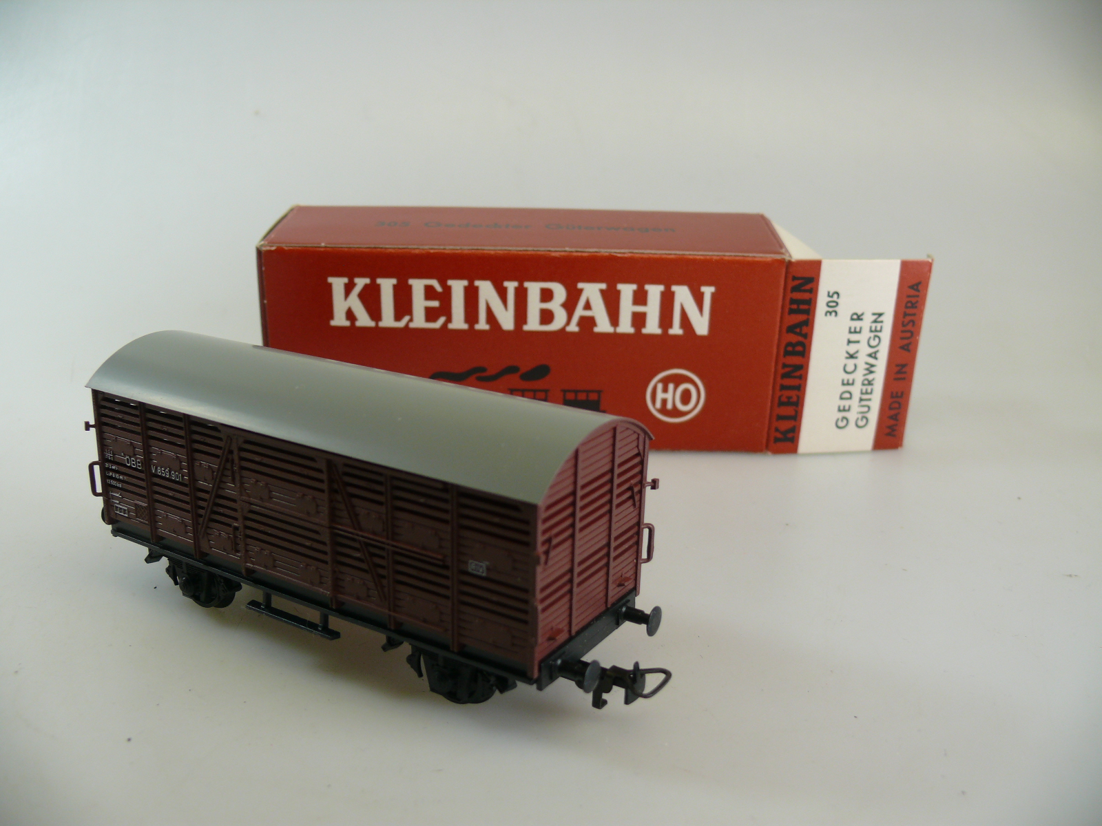 H0 Kleinbahn 305: 'Gedeckter Güterwagen', top/ovp - gearontologist