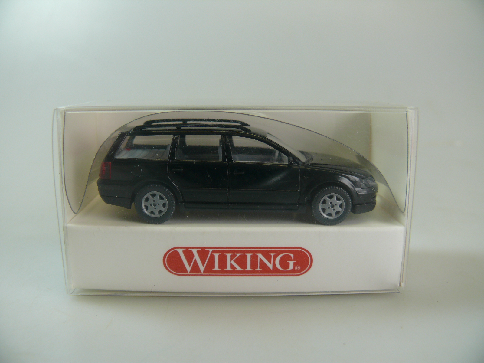 1:87 Wiking 038 03 22 VW Passat Variant ’schwarz‘, neu – gearontologist